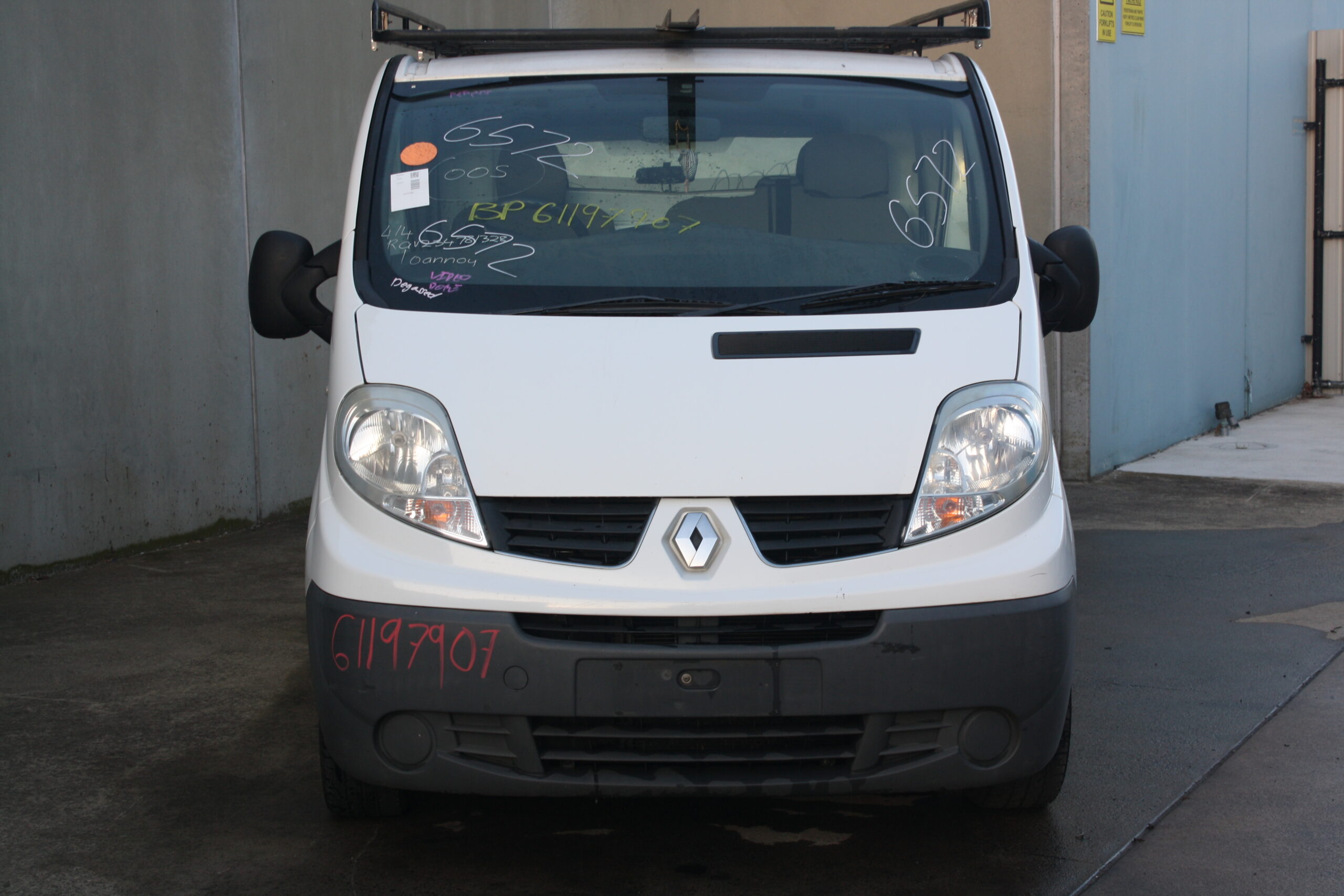 RENAULT TRAFIC 2014 - STOCK: 6572 - First Auto Parts