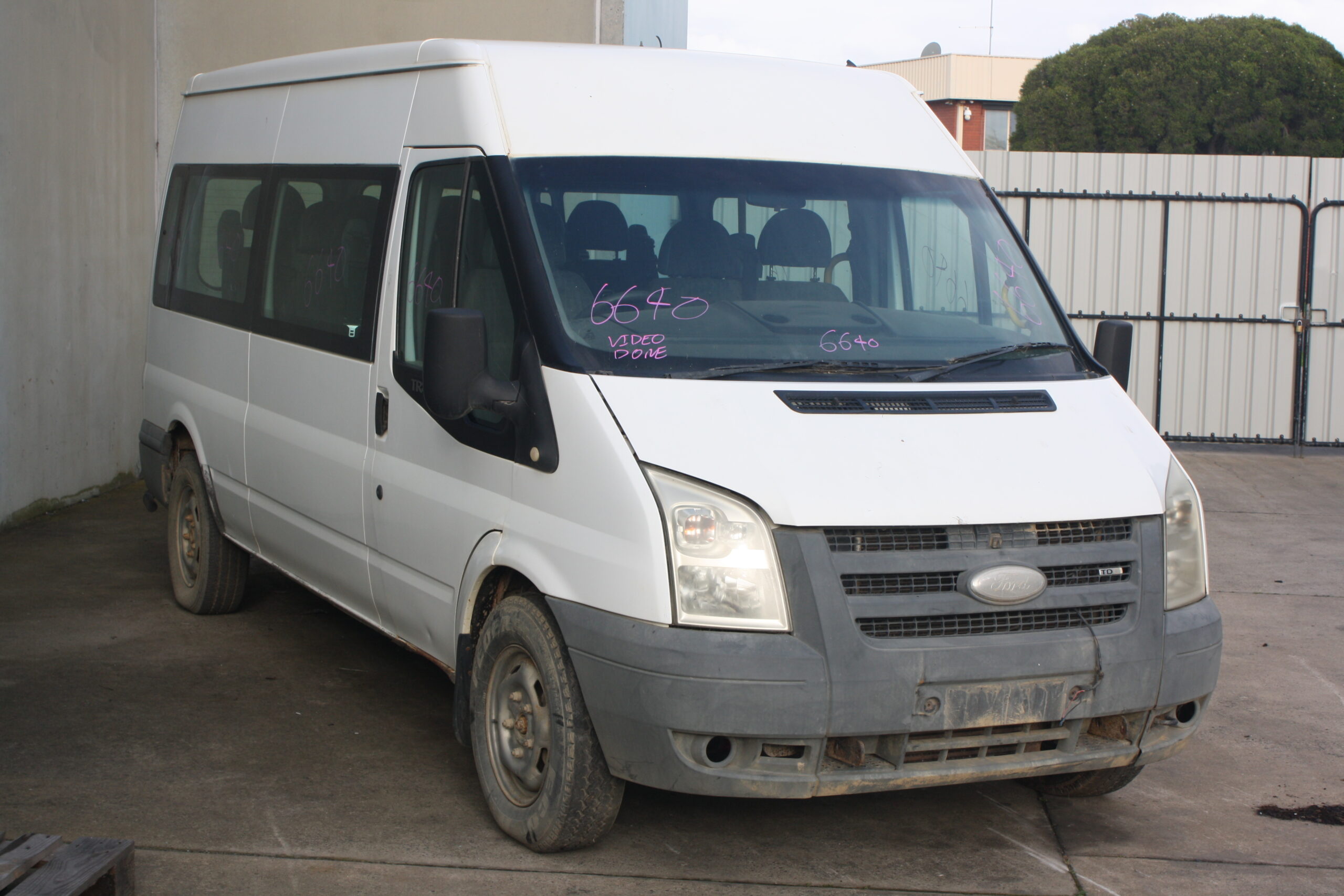 FORD TRANSIT 2007 - STOCK: 6640 - First Auto Parts