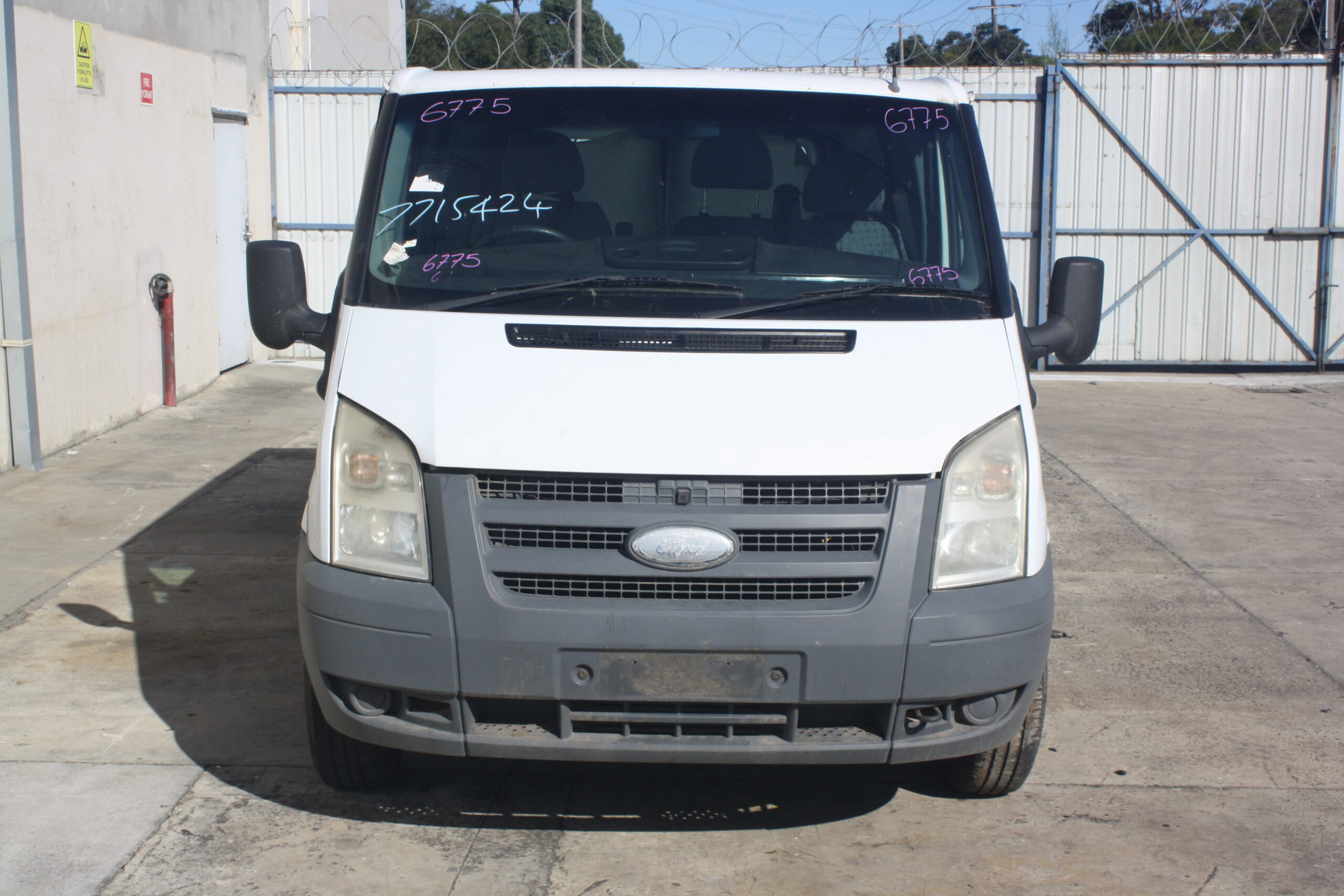 FORD TRANSIT 2010 - STOCK: 6775 - First Auto Parts